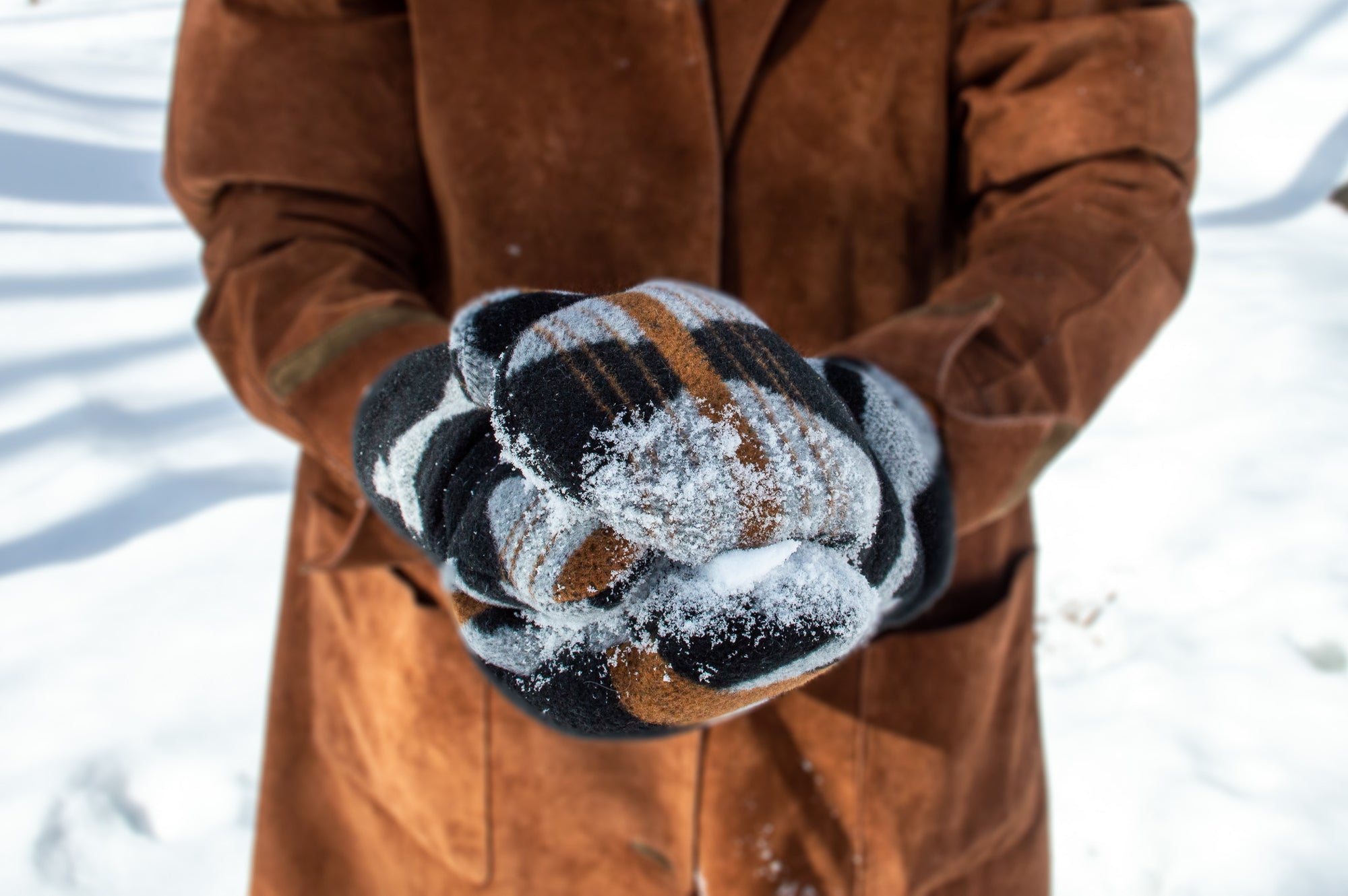 Wool Mittens Featuring Indigenous Designs Made in Canada – MINI TIPI
