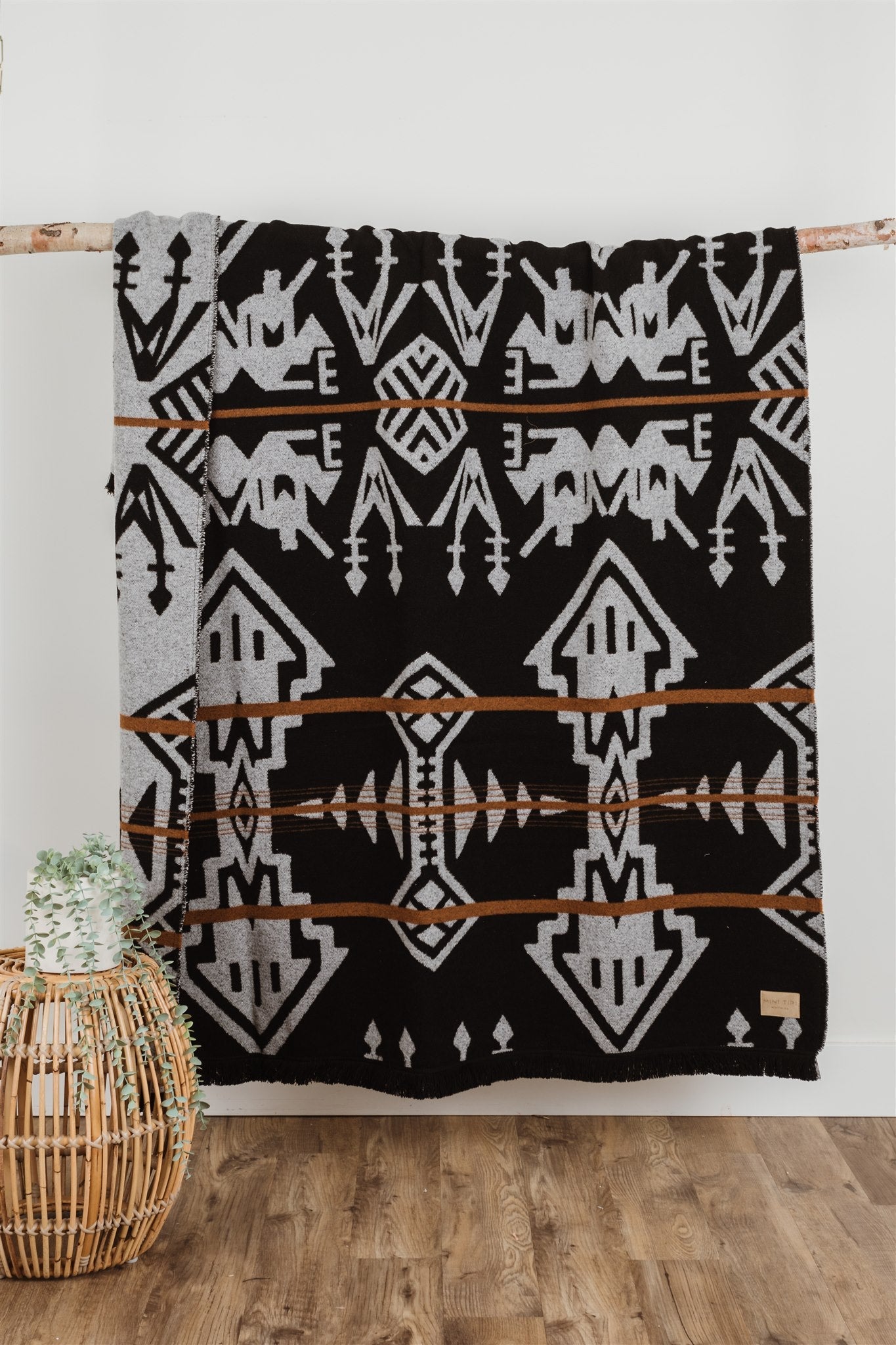 Perfectly Imperfect Harvesters Indigenous Blanket – MINI TIPI