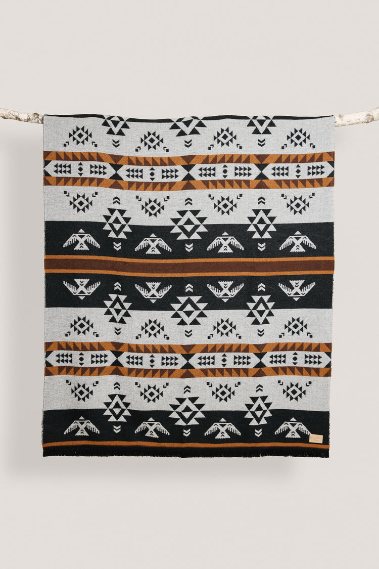 Blankets with Authentic Indigenous Art Made in Canada – MINI TIPI